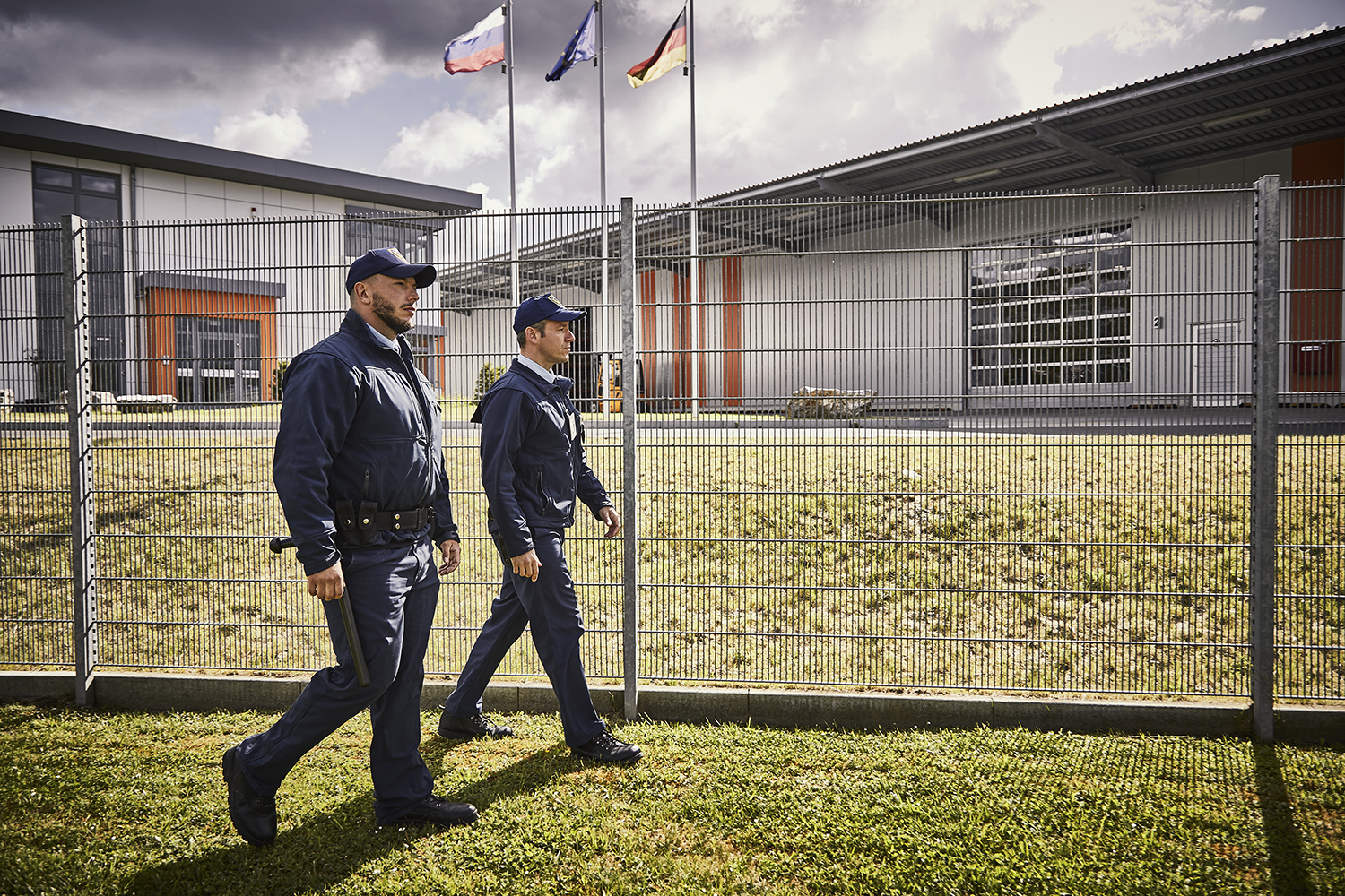 Objektschutz: Umfassende Sicherheit für Gebäude und sensible Bereiche - Pond Security Service